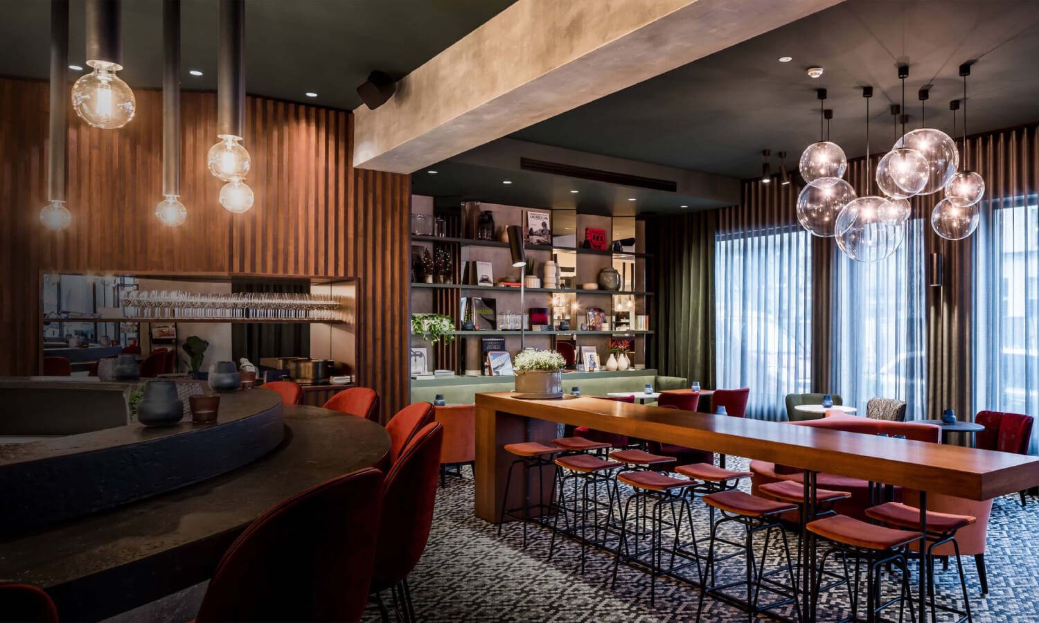 Formation Bar - Elegant Dolby Atmos sound bar | Bowers & Wilkins - Global