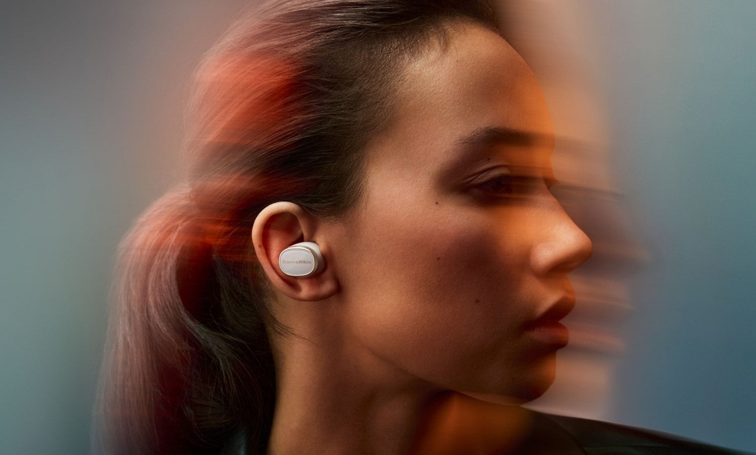 Pi8 - Reference in-ear True Wireless earbuds | Bowers & Wilkins - Global